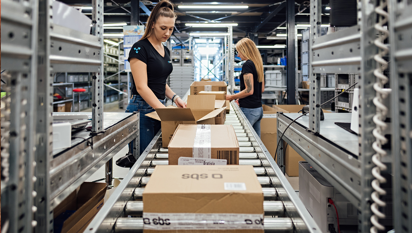 Neues Lager: mehr Platz, mehr Flexibilität für Kunden - FixDistribution